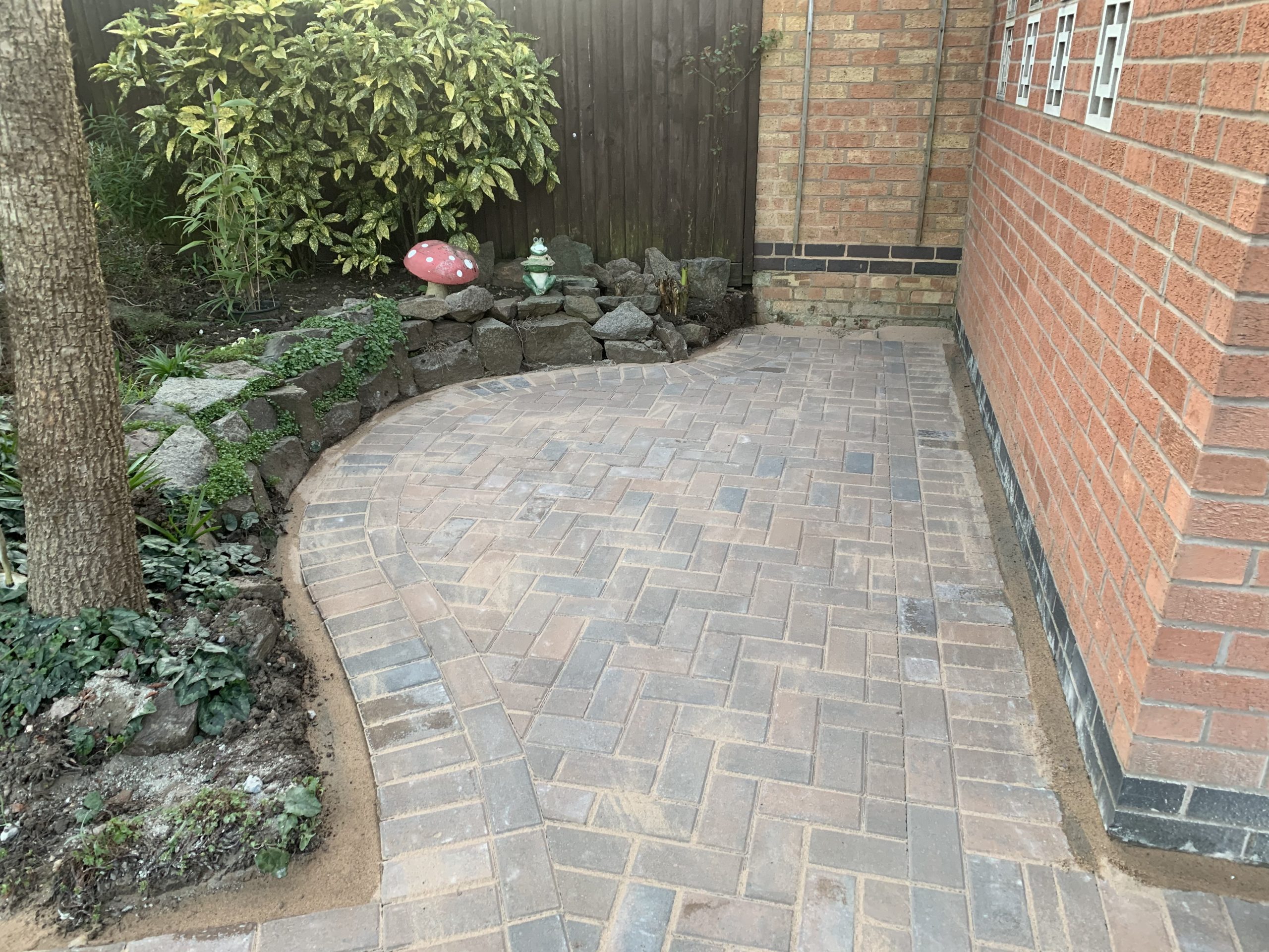 Patio Installers Northampton | Prestige Patio Installers Northamptonshire